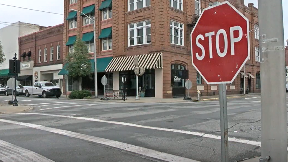 Stoplights replaced with stop signs at Washington intersection | WCTI
